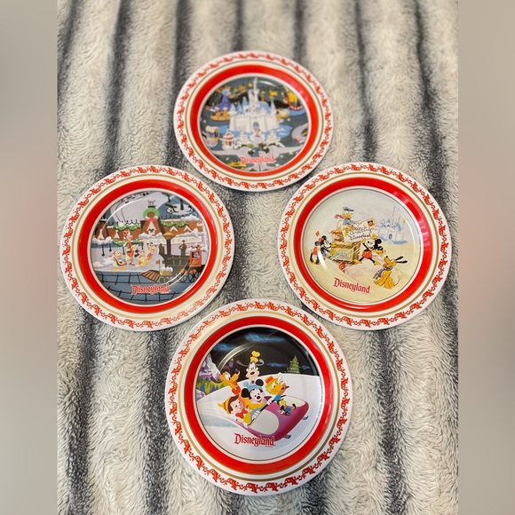 Disneyland Resort | Dining | 207 Disneyland Resort Exclusive Tin Plates ...